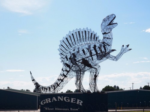 Granger, Washington: The Dinosaur Town with Volcano Toilets • Mellzah
